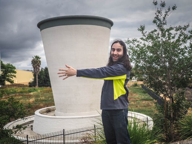 Spotted On The Roadside The World s Largest Paper Cup Mellzah spotted-on-the-roadside-the-world-s-largest-paper-cup-mellzah